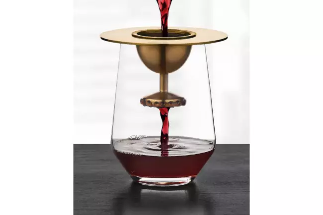 Deals Roundup 1:5 Option: Hotel Collection Wine Aerator