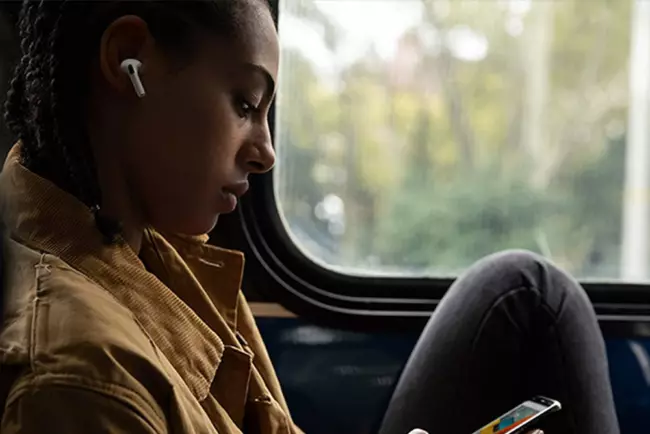 Новыя навушнікі Apple AirPods Pro