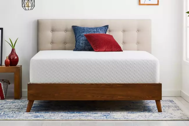 Ưu đãi Roundup 11:15: Nệm Foam Memory Foam cỡ trung Wayfair Sleep 12