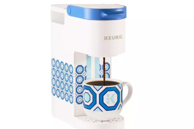 Tarjoukset 11:17: Keurig Limited Edition Jonathan Adler K-Mini yhden annoksen kahvinkeitin