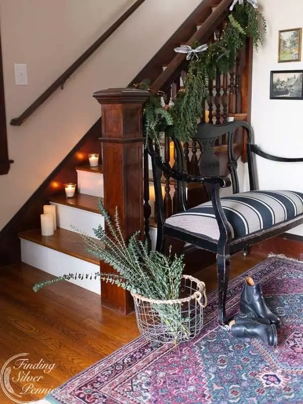 Božićni dekor za stepenice: svježi dodaci
