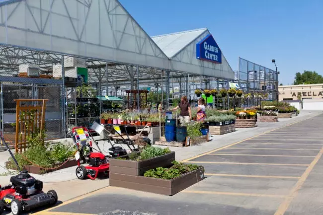 lowes Garden giveaways