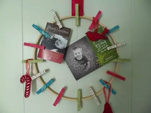 Christmas Card Ifihan - Clothespin Wreath