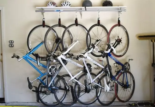Stojak na rowery DIY — kupiony w sklepie