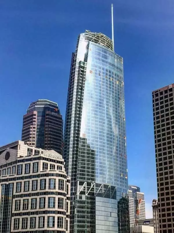 Wilshire Grand Center en Los-Anĝeleso, LA