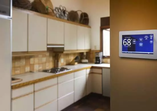 Installéiert Programméierbar Thermostat