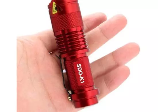 Molemo ka ho fetisisa Mini Flashlight