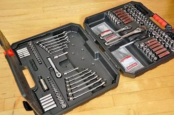 Review Kit Piranti 145-Piece Craftsman Mekanik