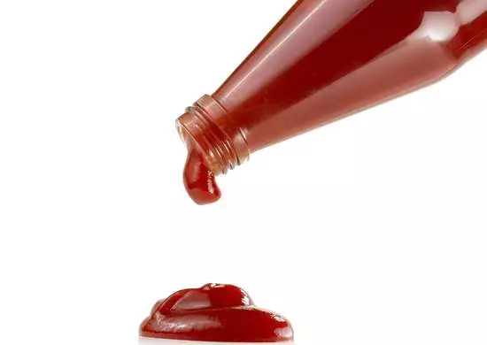 Металл цэвэрлэхийн тулд кетчуп хэрэглээрэй