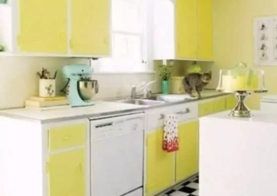مطبخ أصفر