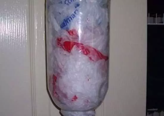 Plastikinių maišelių dozatorius