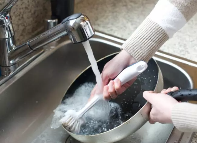 lavavajillas vs lavado a mano