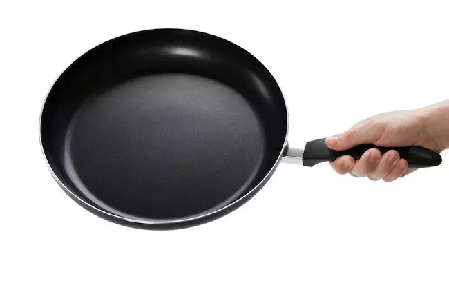 Pag-aalaga ng nonstick pan