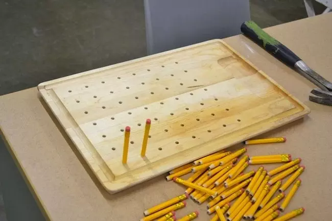 DIY Dish Rack – Bleistifte hinzufügen