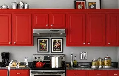malované-kuchyňské-skříně